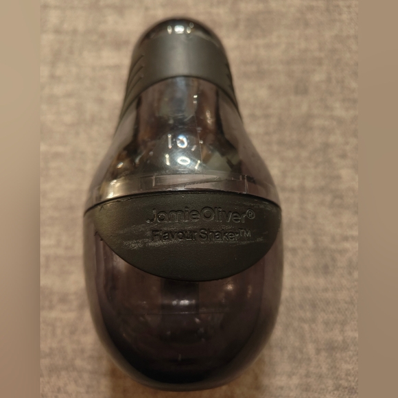 Jamie Oliver | Kitchen | Jamie Oliver Flavour Shaker | Poshmark